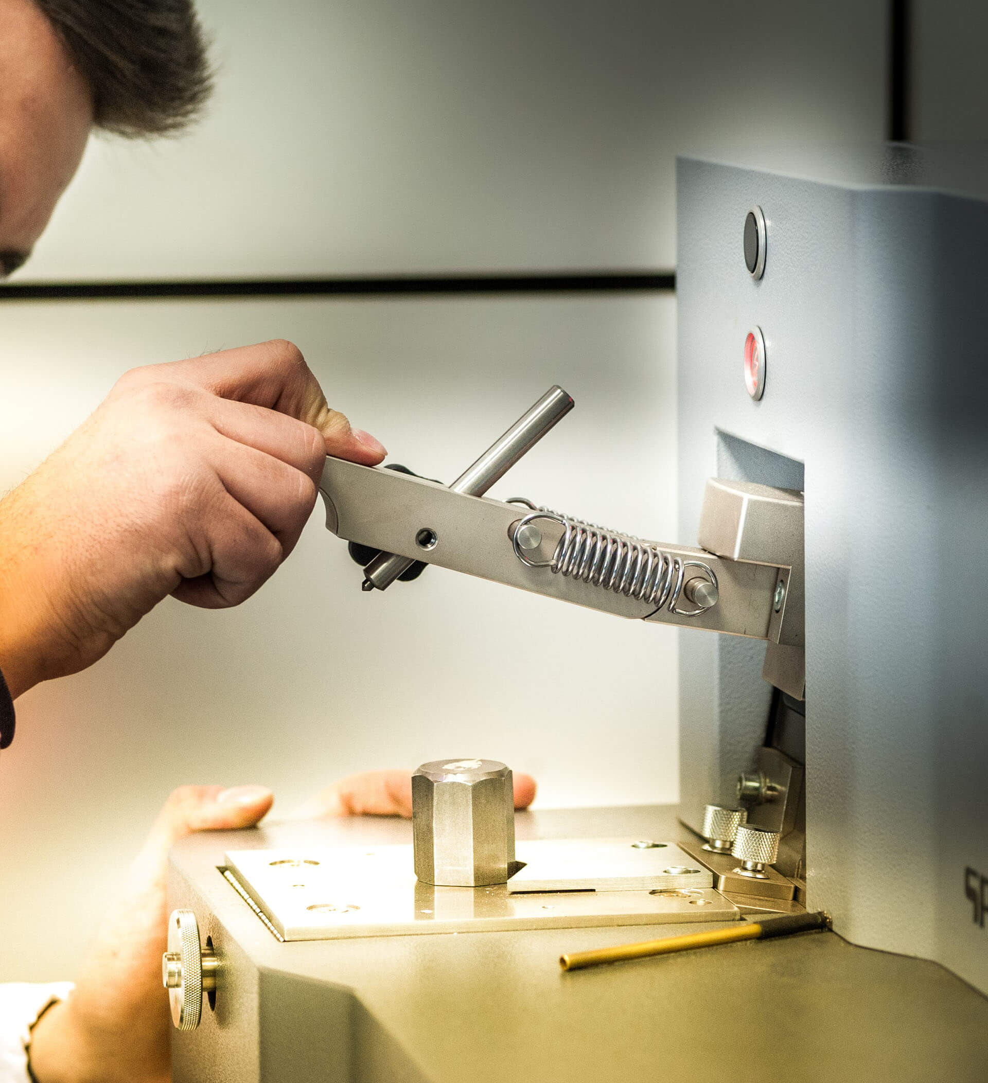 Laboratorio | ATR - Developing Steel Ideas